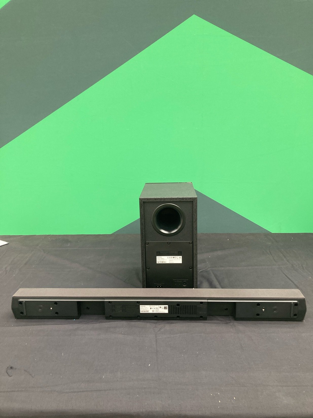 Samsung C430 HW-C430 2.1 Soundbar with Wireless Subwoofer - Black ...